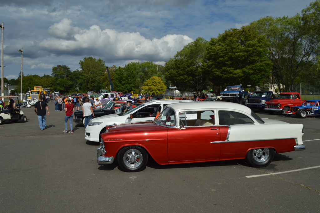 Welcome to the Danbury War Memorial Car & Truck Festival - Danbury War ...